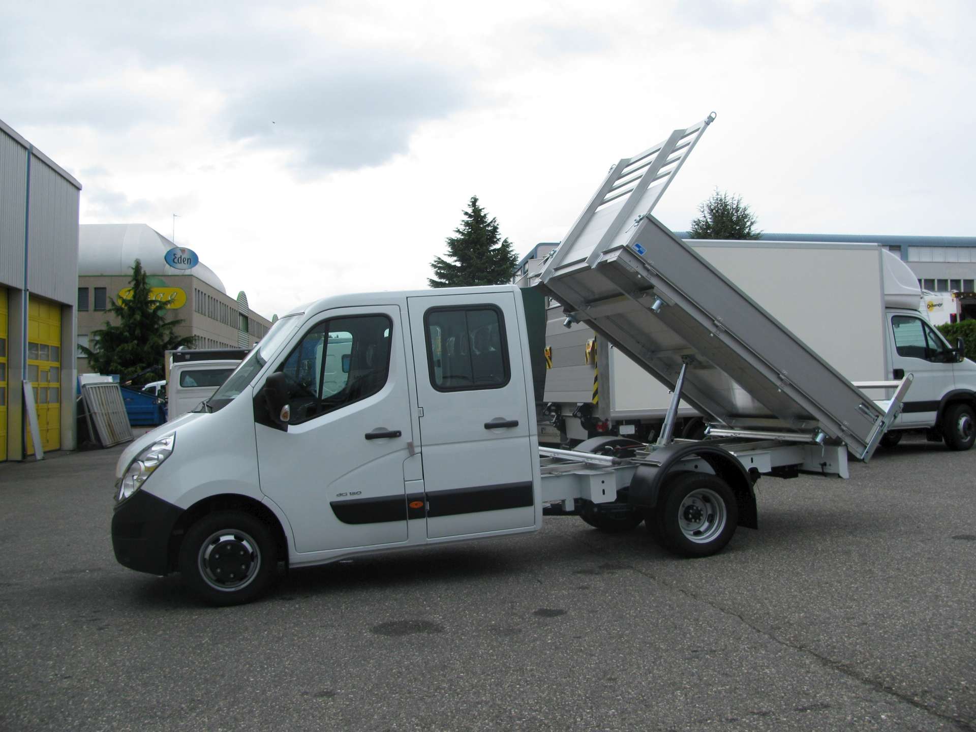Ponts basculants aluminium - Carrosserie Sensi SA - Véhicules utilitaires